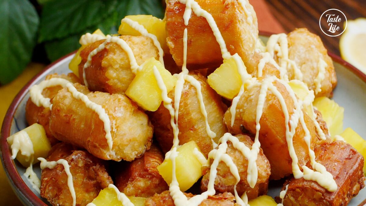 Chinese Doughnut with Shrimp Filling | donut | shrimp | Taste Life