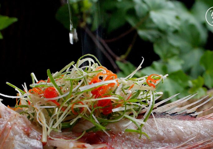 Cantonese Steamed Fish | bass | catfish | crab | Taste Life