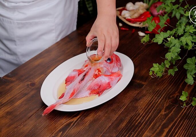 Cantonese Steamed Fish | bass | catfish | crab | Taste Life