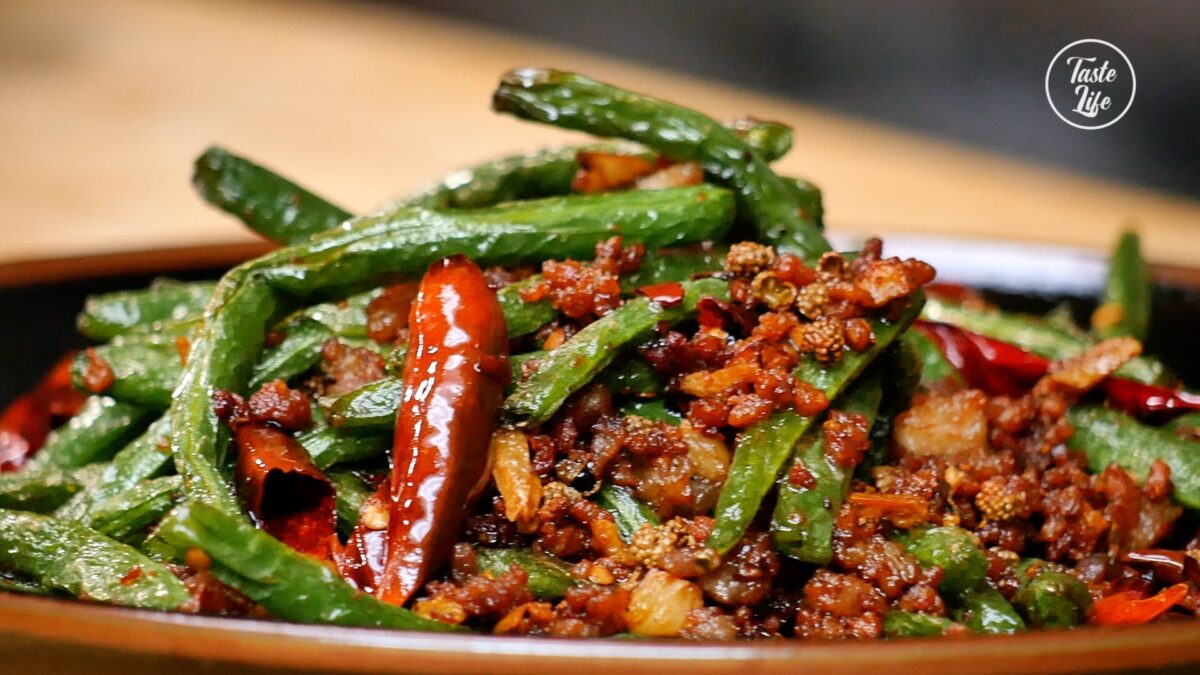 Sichuan Dry-Fried Green Beans | asian | eggplats | string beans | Taste Life