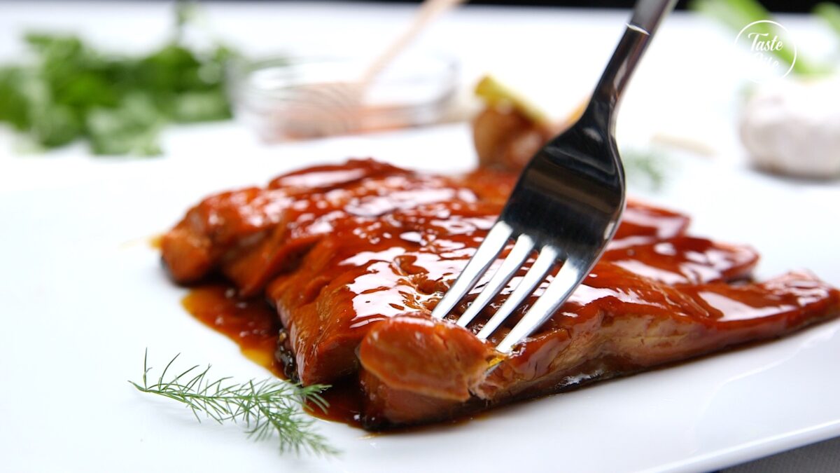 Braised Salmon | cooking | cooking seafood | crab | Taste Life