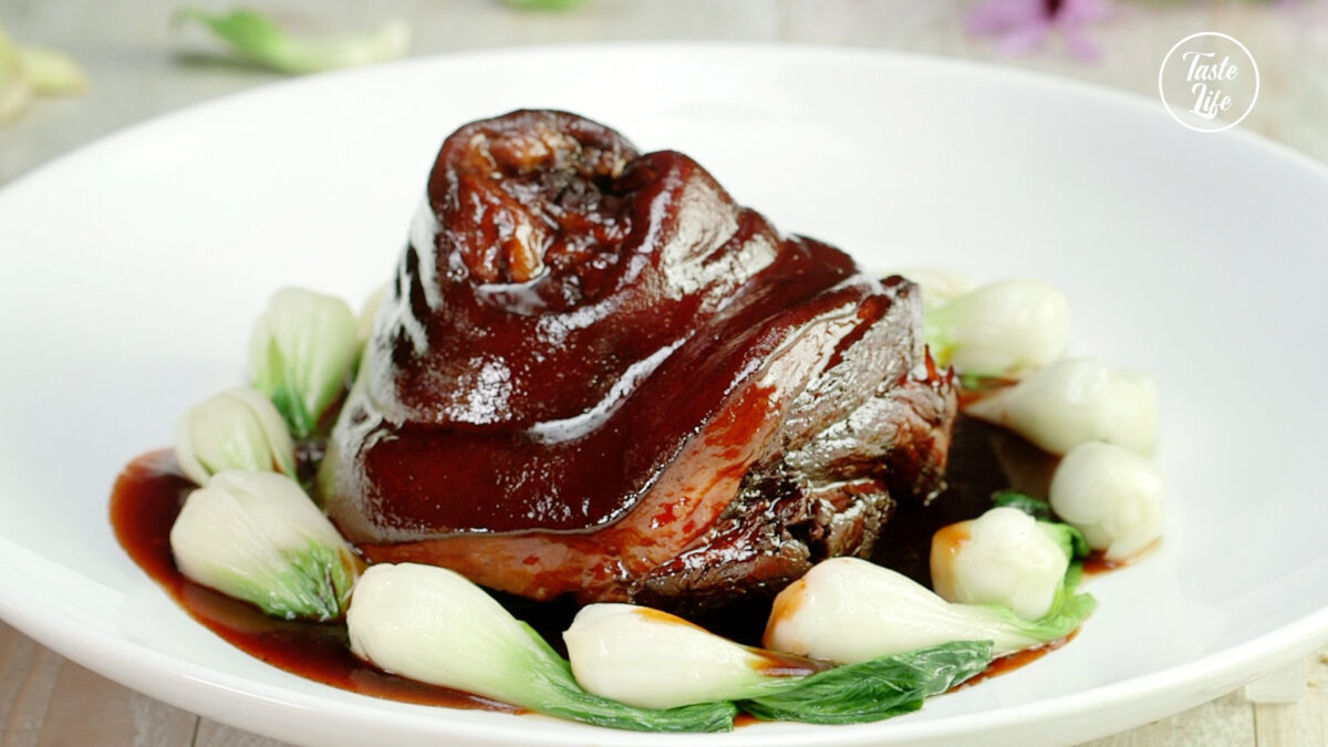Braised Pork Hocks | chinese cuisine | chinese food | cooking | Taste Life