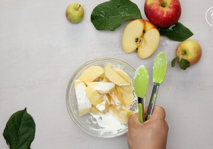 Sugar Coated Crispy Fried Apples | cake recipe | cookie recipes | easy ...