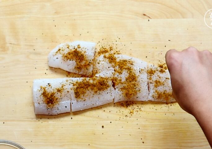 Sesame-Crusted Fish With Chili Sauce | bass | cooking | crab | Taste Life