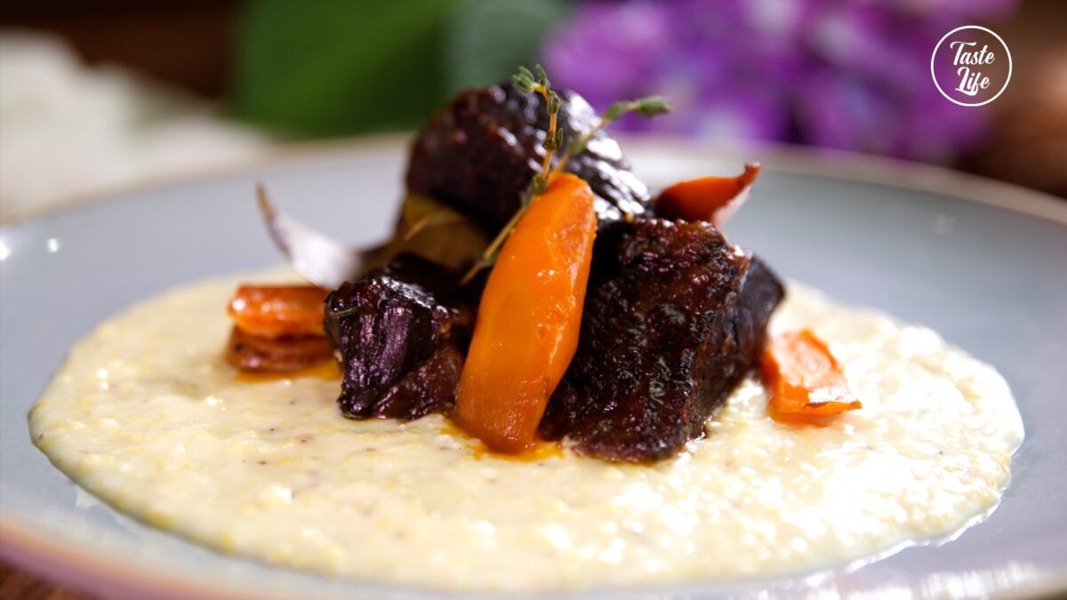 Red Wine Braised Short Ribs Served With Cheesy Polenta | beef stew ...