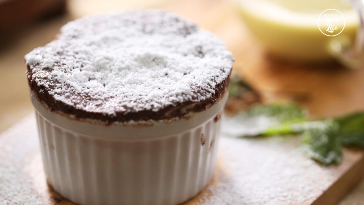 Chocolate Soufflé | bacon | breakfast | brunch | Taste Life