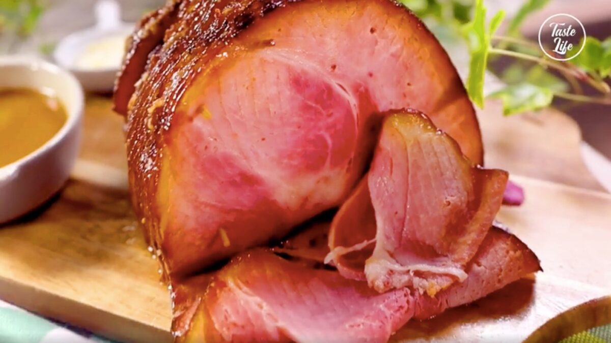 Honey Mustard Baked Ham With Homemade Dinner Rolls | cooking | dinner ...