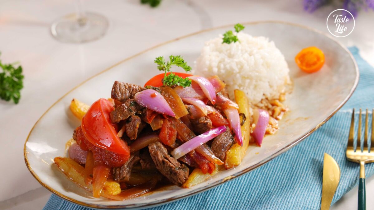 Authentic Peruvian Lomo Saltado Recipe | Bryont Blog