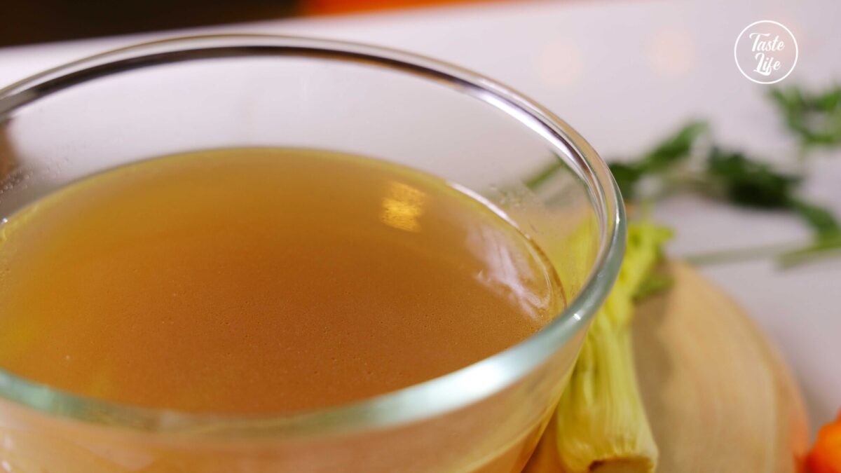 Easy Chicken Stock with Leftover Rotisserie Chicken | chicken stock ...