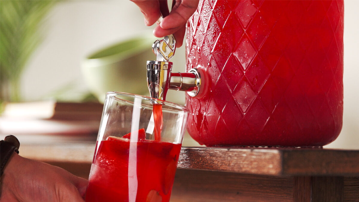 Calming Strawberry Hibiscus Tea | Natural Remedy to Manage Stress ...