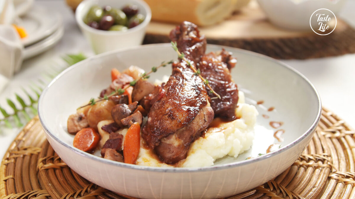 Coq Au Vin With Mashed Potatoes | best chicken recipes | chicken dinner ...