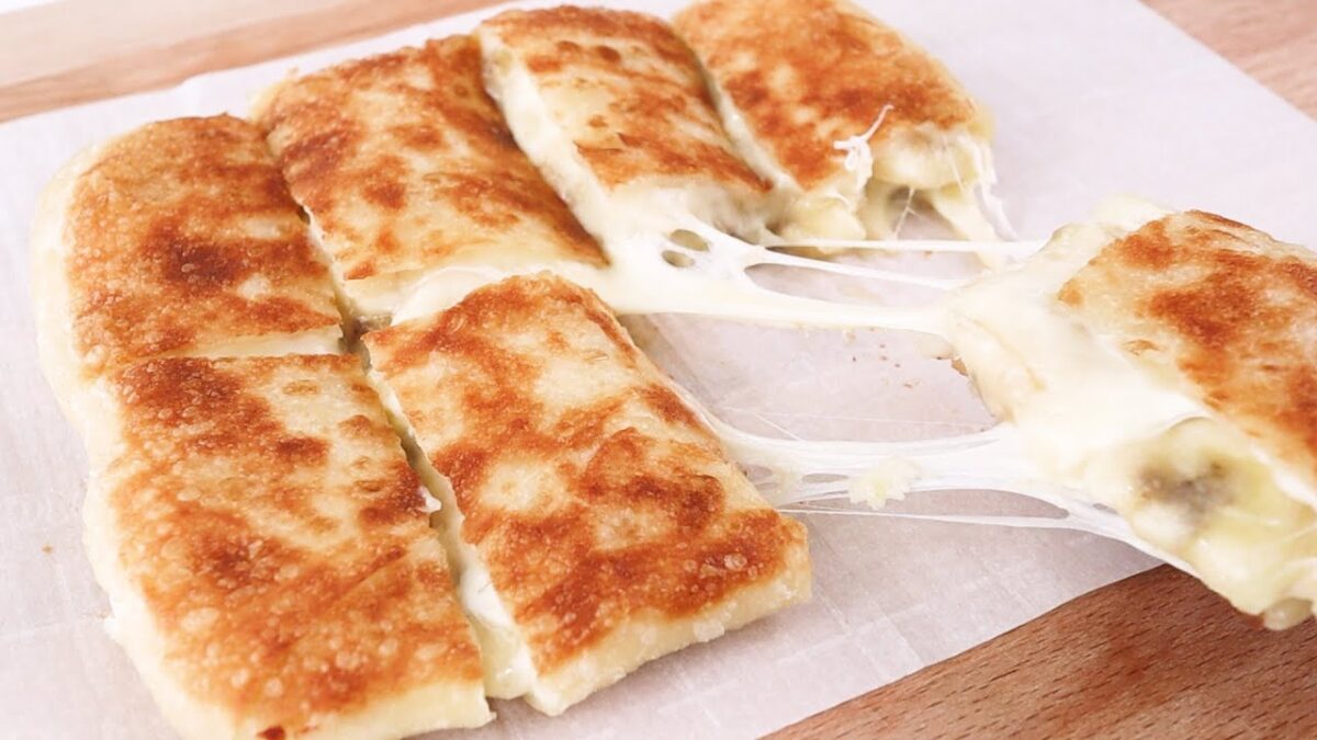 Banana and Cheese Roti – No Oven! You will be addicted | cheese bread ...