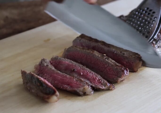 Seared Steak Rice Bowl | steak | beef | rice bowl | Taste Life