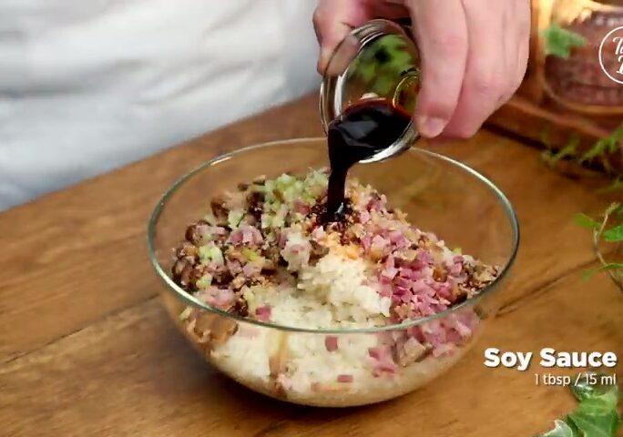 Stuffed Squids with Sticky Rice | cooking | crab | dinner | Taste Life