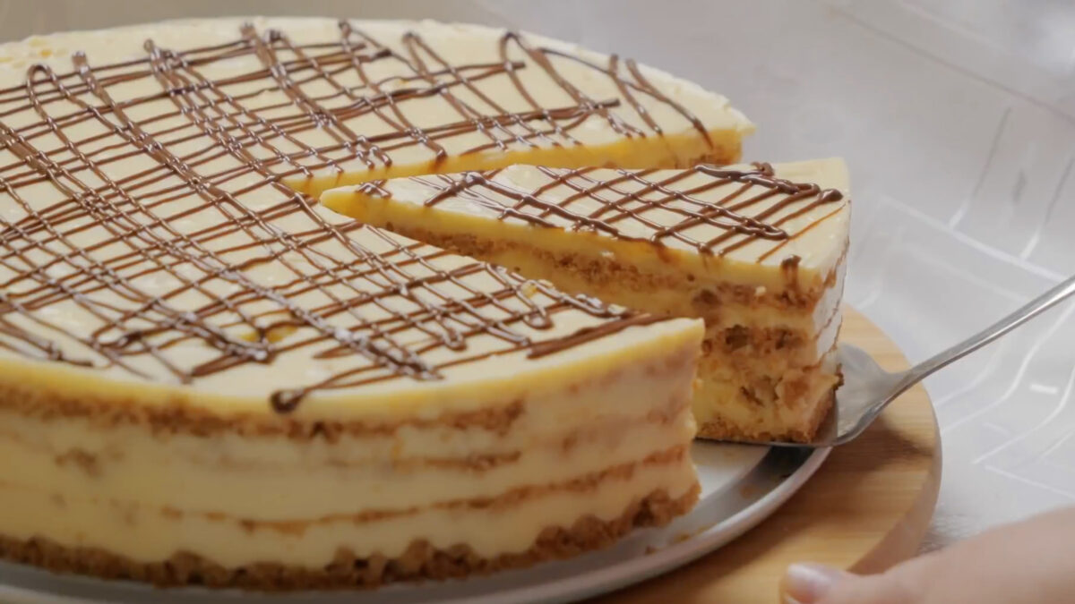 No-Bake Biscuit Cake, Easy and Delicious | Taste Life