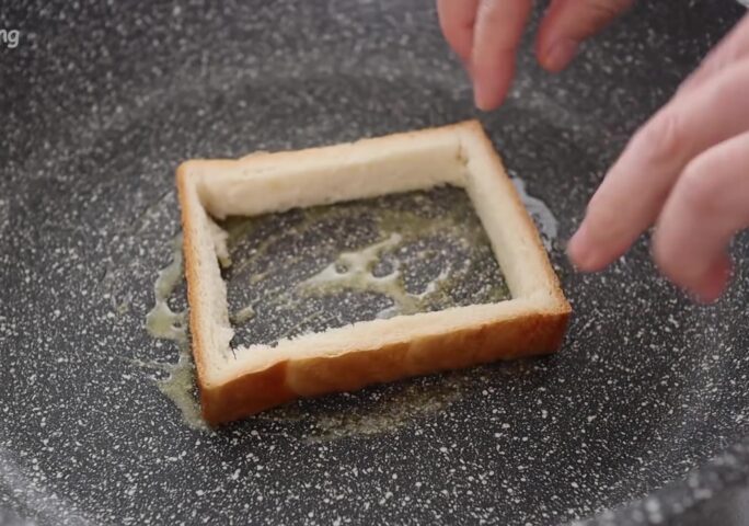 Easy Stuffed Bread Omelette | toast | stuffed | breakfast | Taste Life