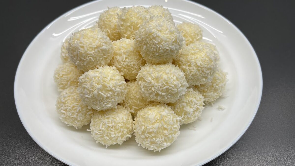 5-ingredients Raffaello Coconut Balls | Rafaello | Inexpensive | Almond ...