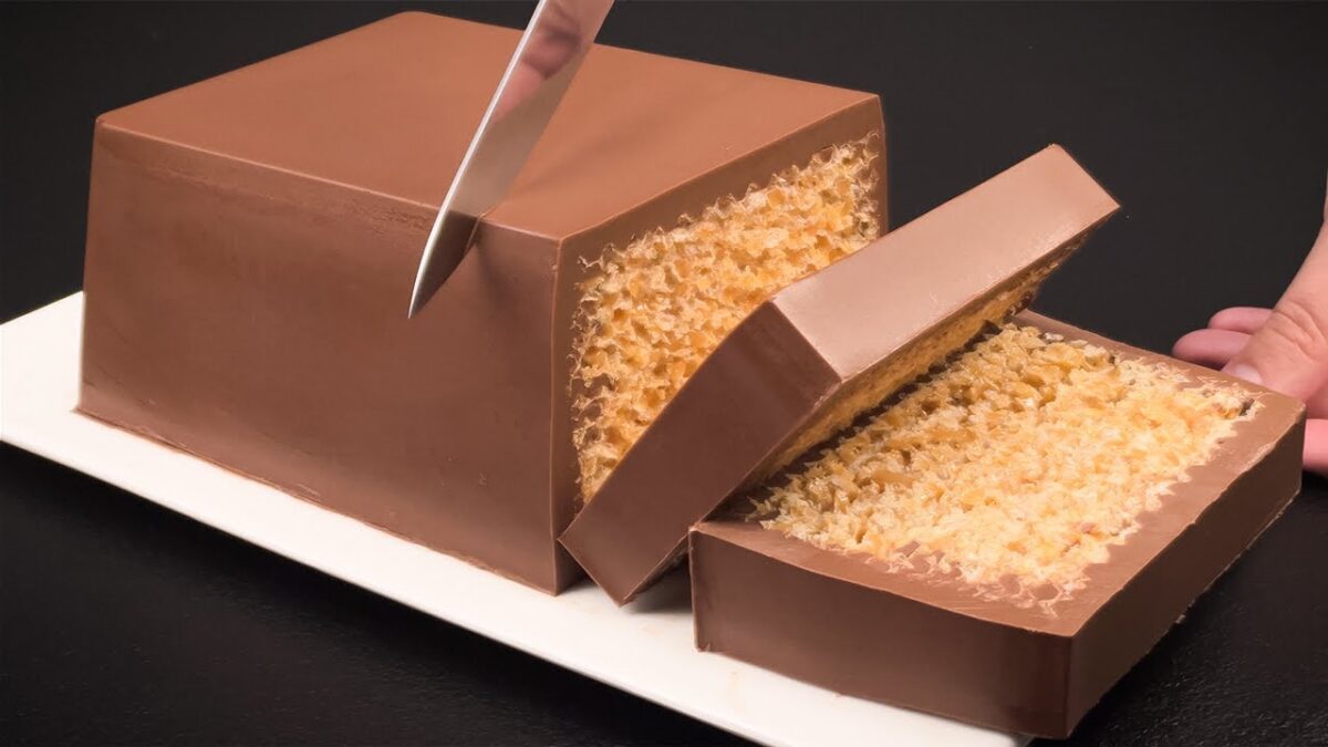 Kit Kat Cake – Chocolate Peanut Butter Waffle Cake | KitKat | homemade ...