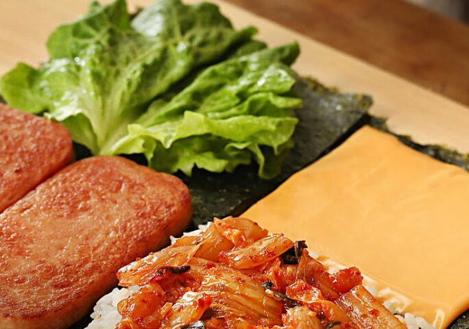 Folded Kimbap | kimbap | korean | Taste Life